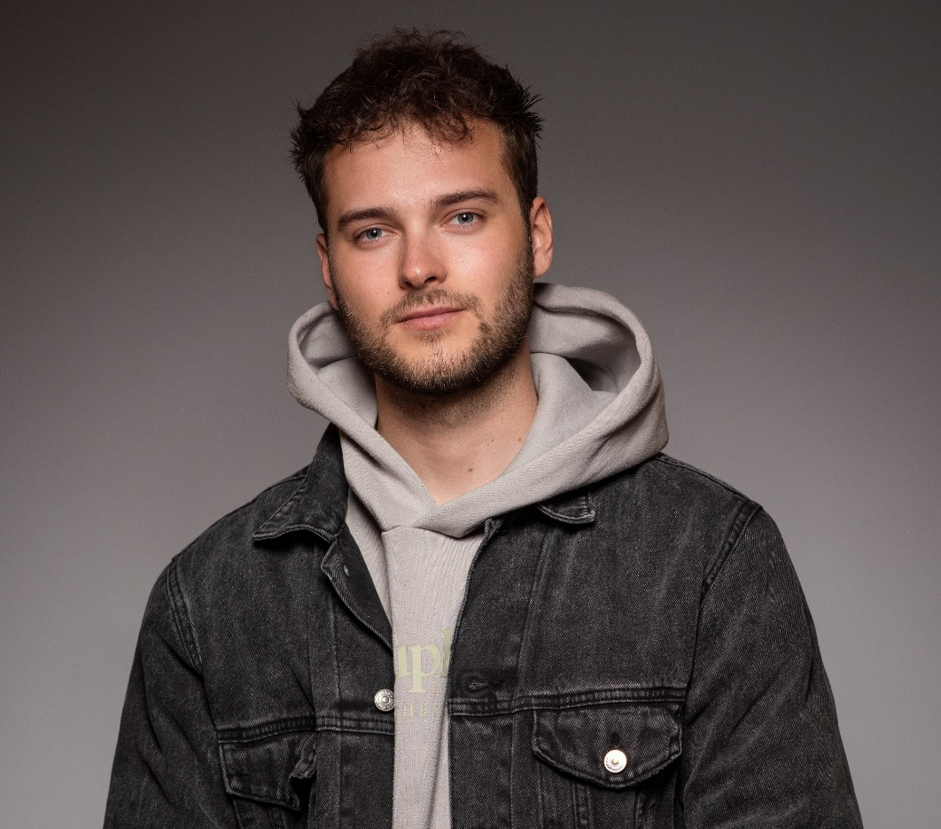 Timo van den Berg - HollandFixer